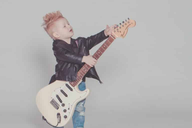 7 Best Kids Guitar To Learn How To Play Guitar [2020]