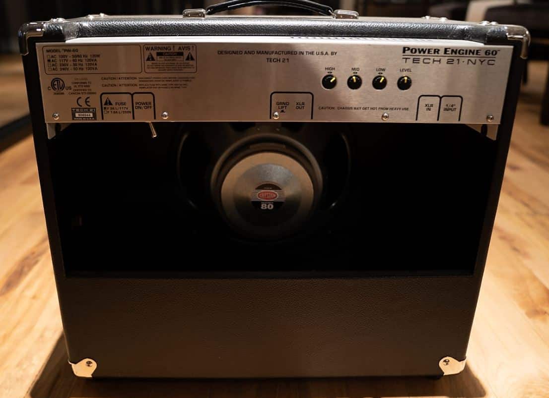 Tech 21 - Power Engine 60 Series Guitar Amp Extension Cab
